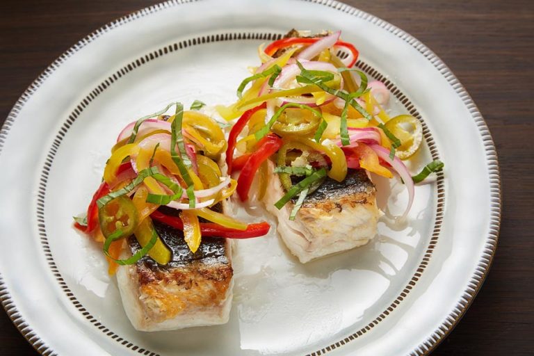 Pescado a los 5 chiles - Pati Jinich en Español