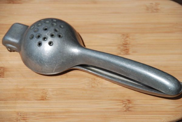 Lime Squeezer or Exprimidor de Limón - Pati Jinich